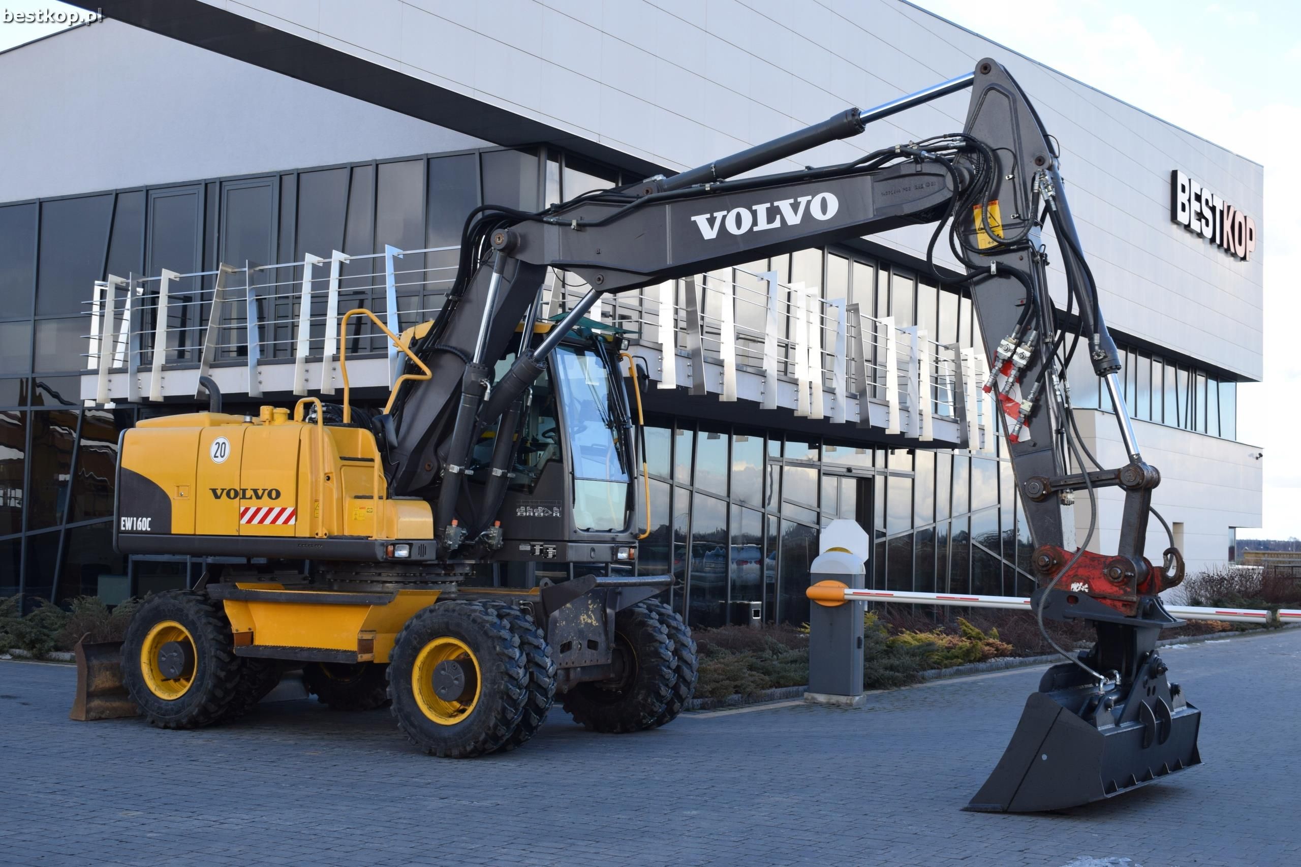 Volvo EW160C z 2009r, 5500mth w Idealnym stanie - Opinie i ceny na Ceneo.pl