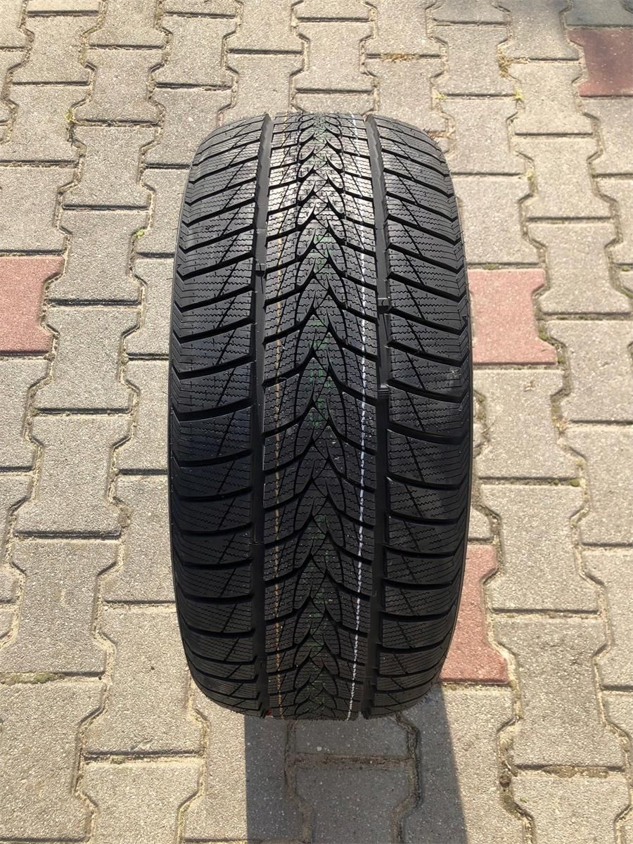 Opony zimowe Tristar Snowpower Uhp 235/40R19 96V Xl - Sklepy, opinie i ...