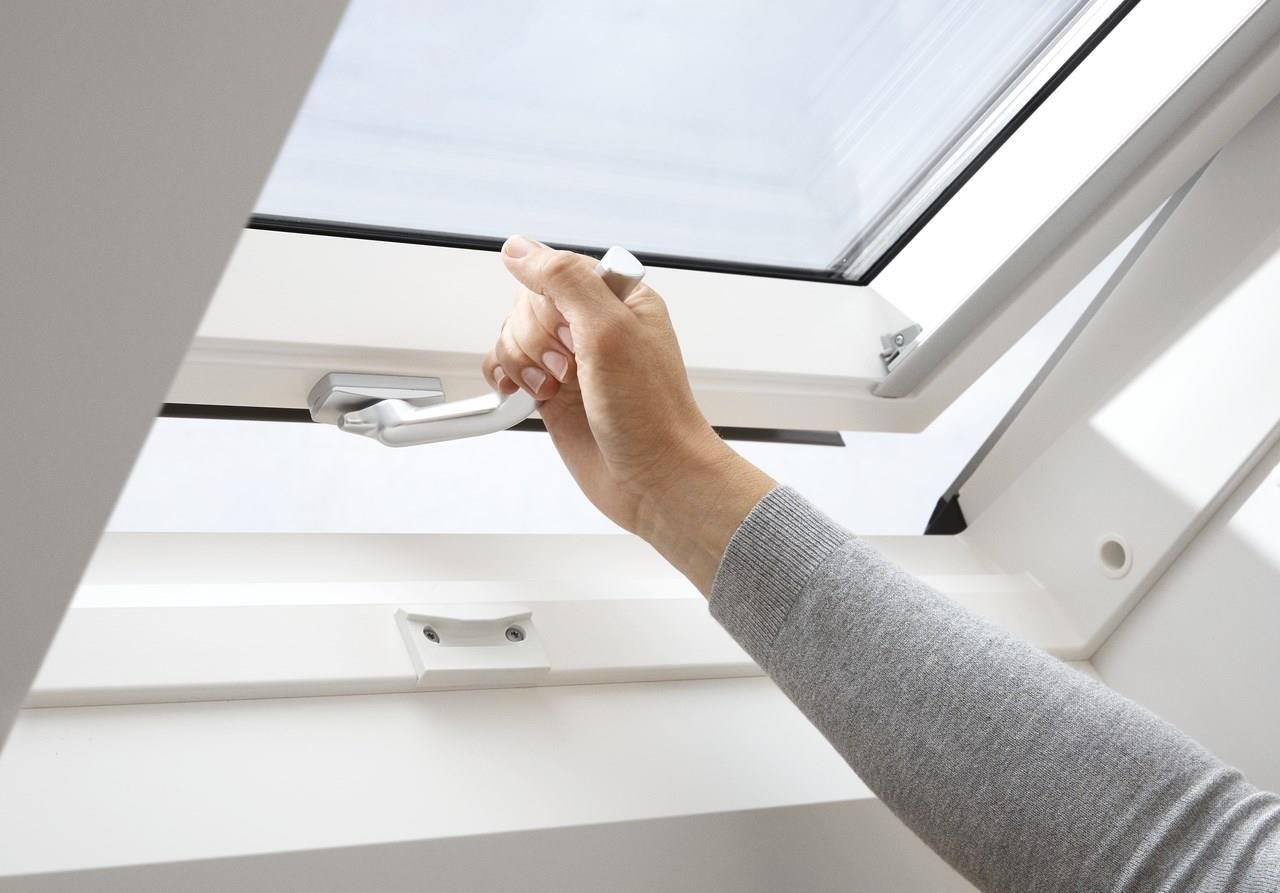 Okno dachowe VELUX GLU 0061B MK06 78x118 - Opinie i ceny na Ceneo.pl