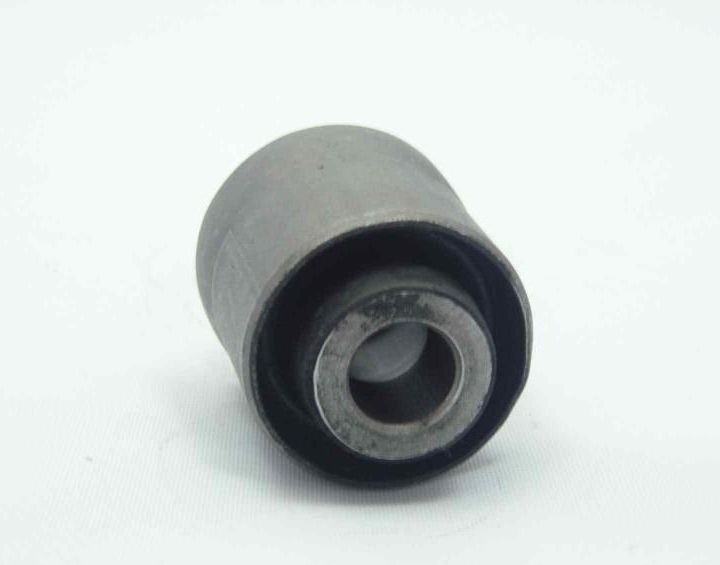 TULEJA WAHACZA GÓRNEGO TYŁ KRÓTKI COLT LANCER 95- ZTT-MS-000C MR102012 ...