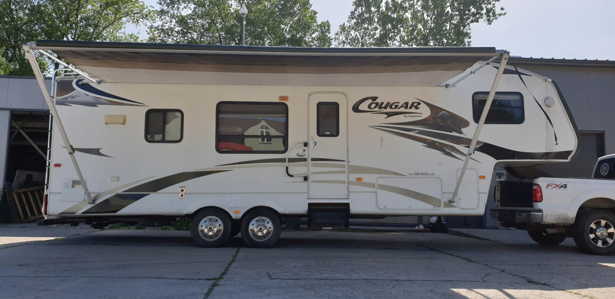 Naczepa Keystone Cougar 290 F250 RAM Warszawa - Opinie i ceny na Ceneo.pl