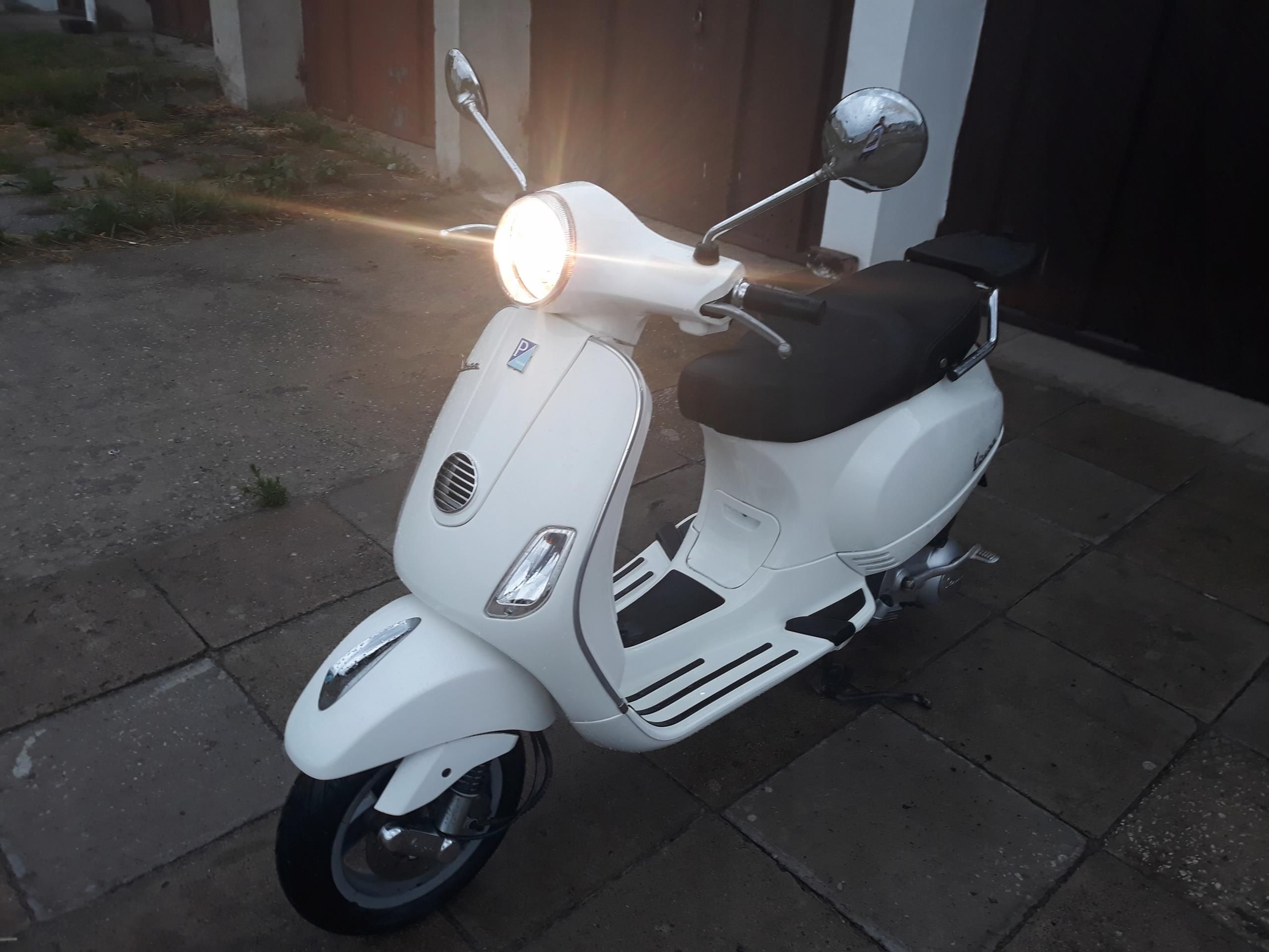 Skuter Piaggio VESPA 125 LX klasyk 2009r ITALY - Opinie i ceny na Ceneo.pl