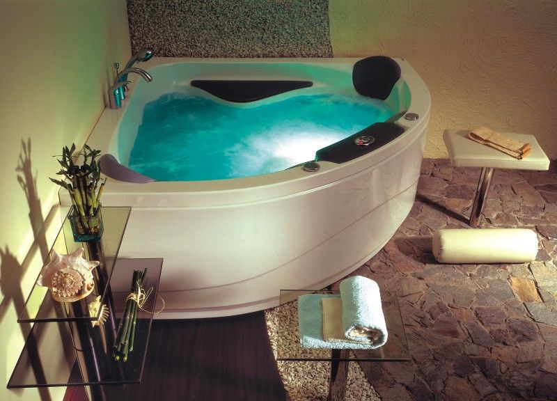 Wanna z hydromasażem Victory Spa Sicilia 140x140 COMBI MASSAGE SYSTEM ...