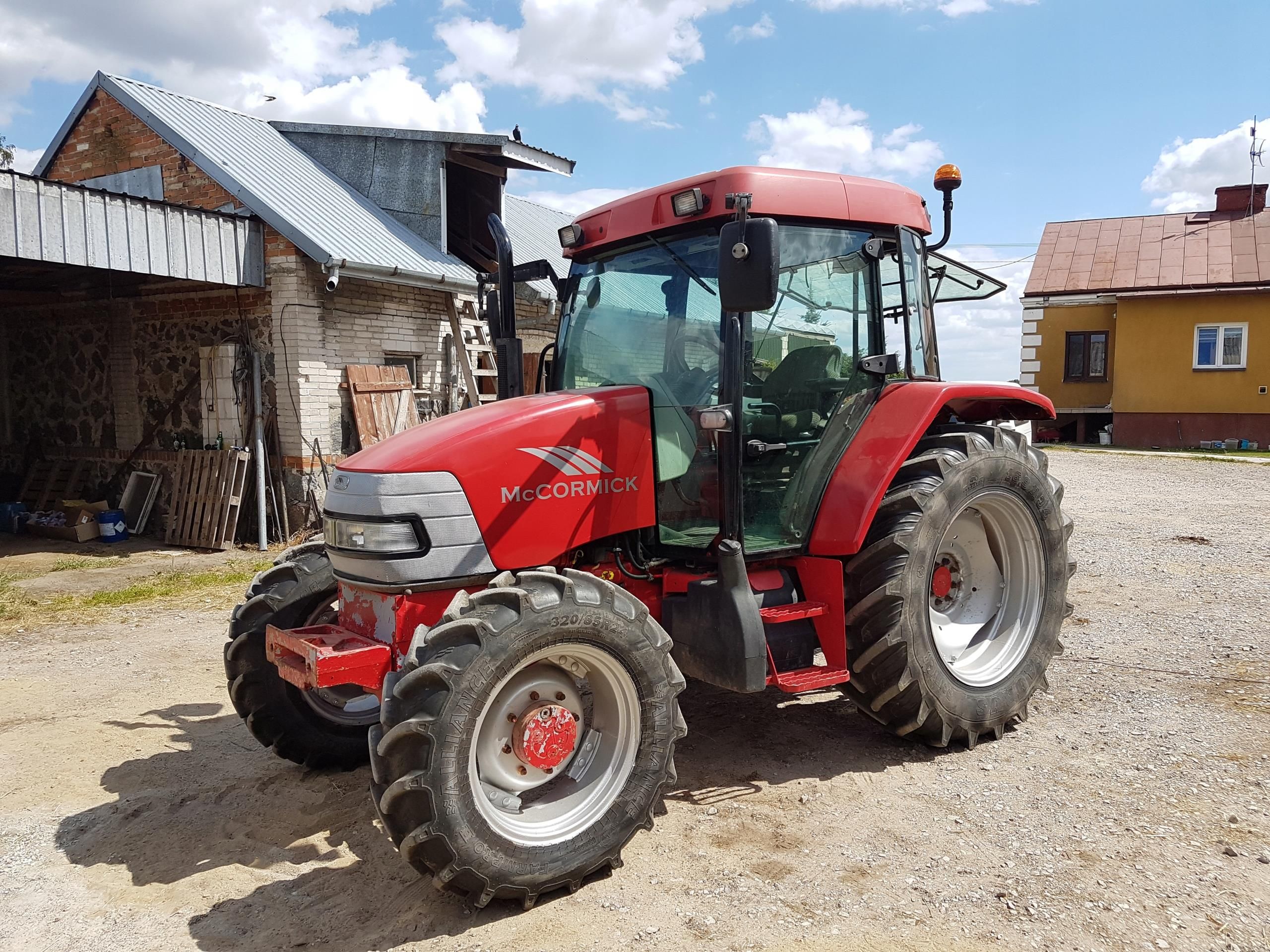 McCormick CX100, Case CX100 - Opinie i ceny na Ceneo.pl