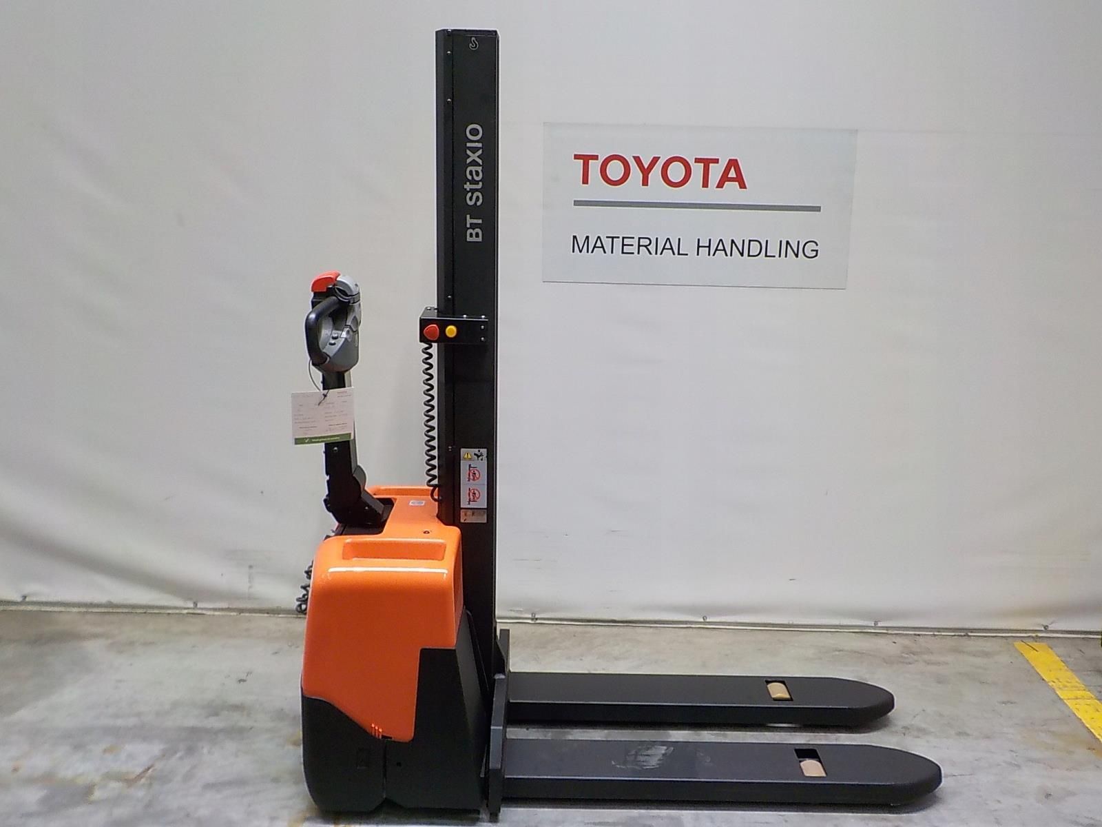 HWE100 698 Mth z masztem bezpośrednio od TOYOTA PL - Opinie i ceny na ...