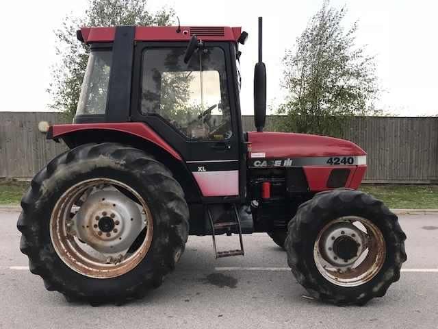 CASE INTERNATIONAL 4240 XL - Opinie i ceny na Ceneo.pl