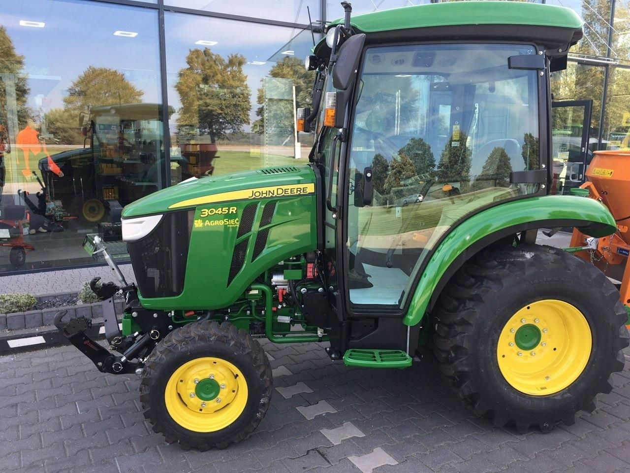 John Deere John Deere 3045R, ciagnik kompaktowy - Opinie i ceny na Ceneo.pl