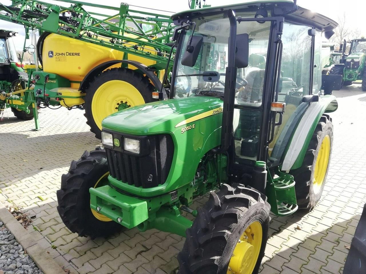 WYPRZEDAŻ Ciągnik John Deere 5050E 2018 po - Opinie i ceny na Ceneo.pl