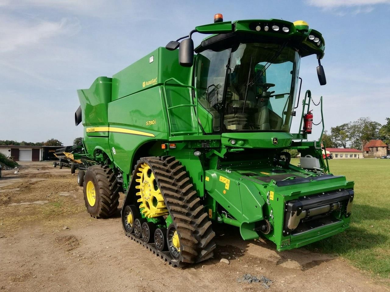 John Deere Kombajn John Deere S790i gąsienice - Opinie i ceny na Ceneo.pl