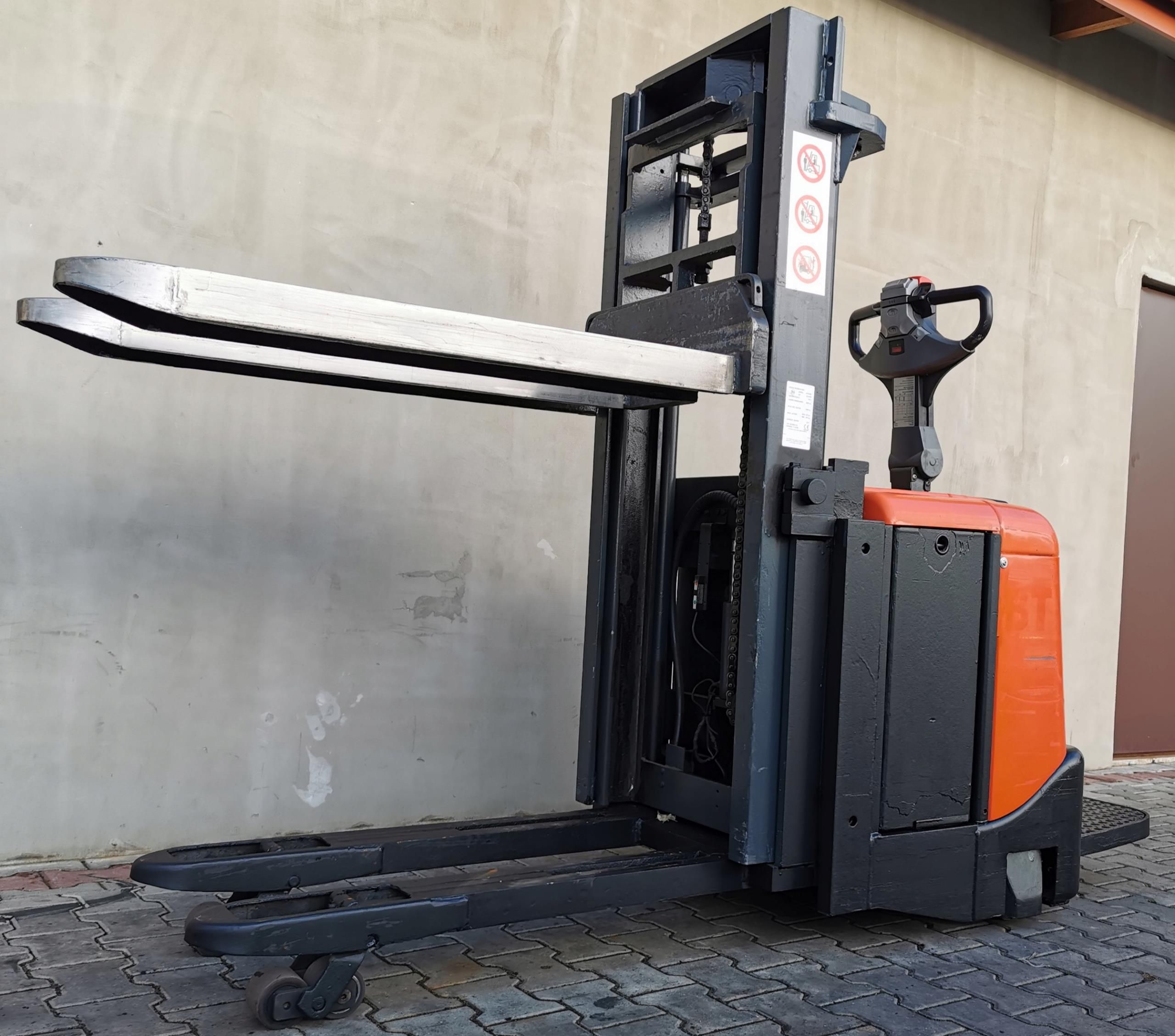 Toyota BT SPE 200L 2 ton 2013 paleciak elektryczny - Opinie i ceny na Ceneo.pl