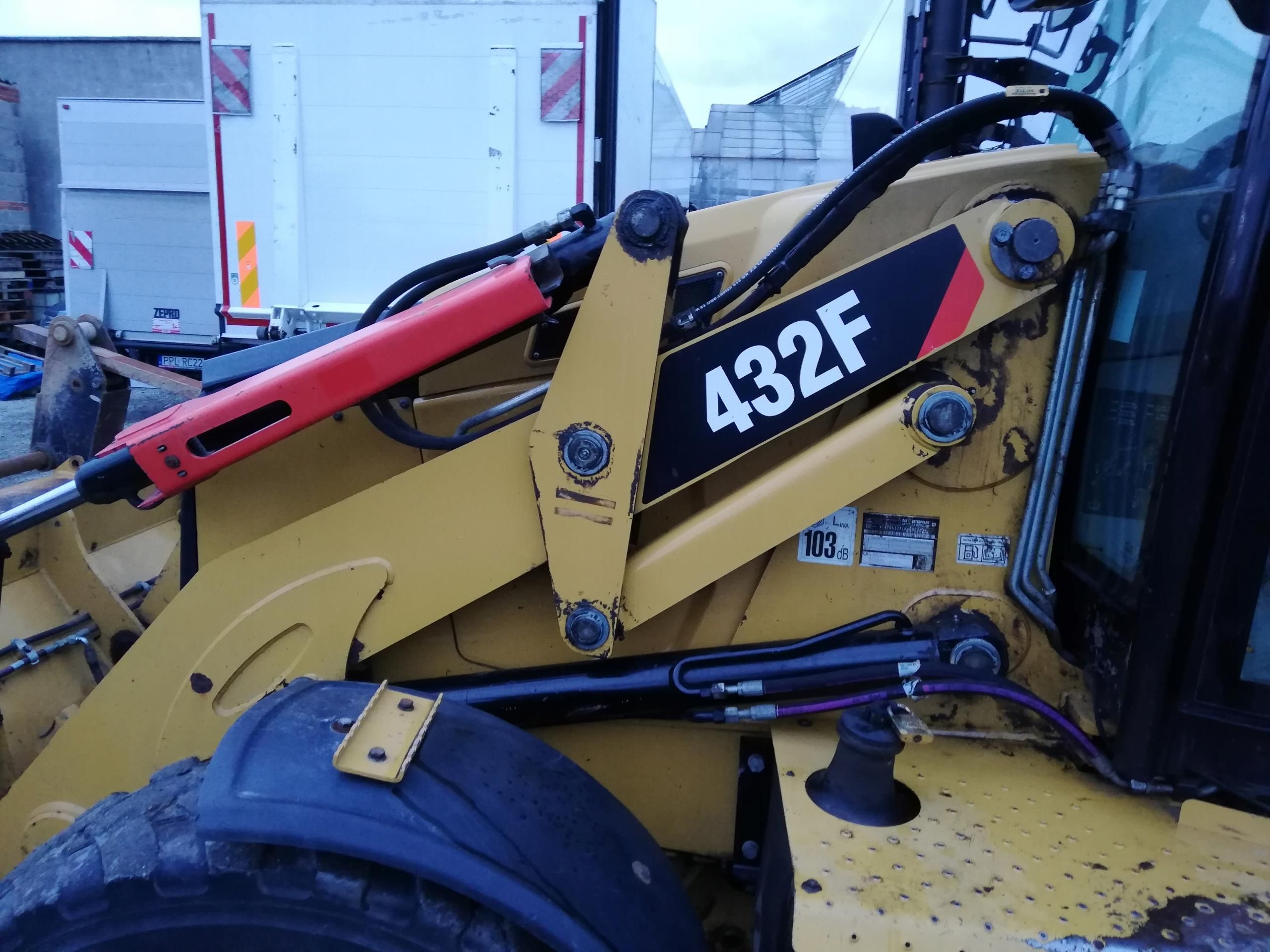 CAT 432F Koparko-ładowarka - Opinie i ceny na Ceneo.pl