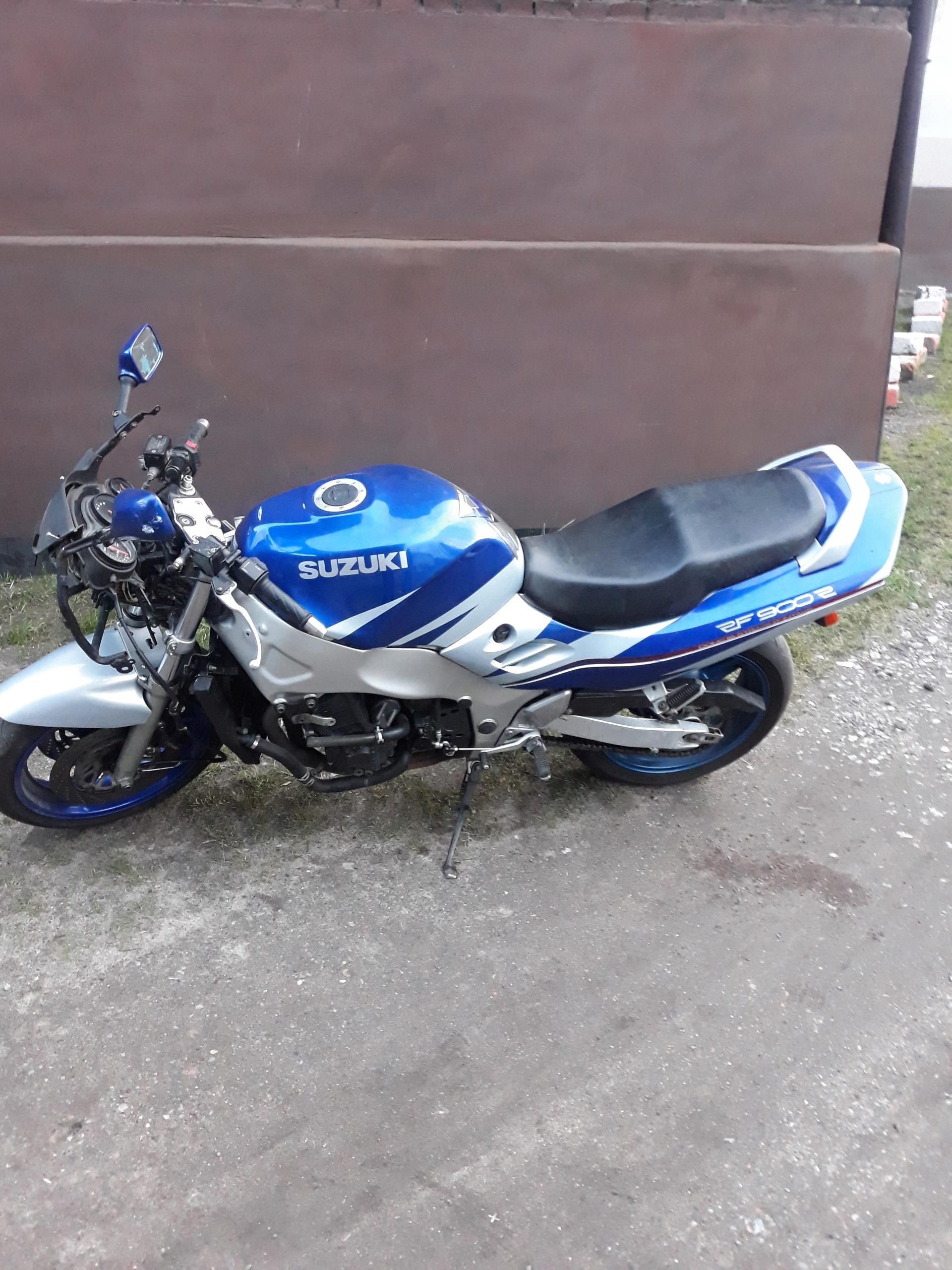 Suzuki RF 900 R (GT73B) - Opinie i ceny na Ceneo.pl