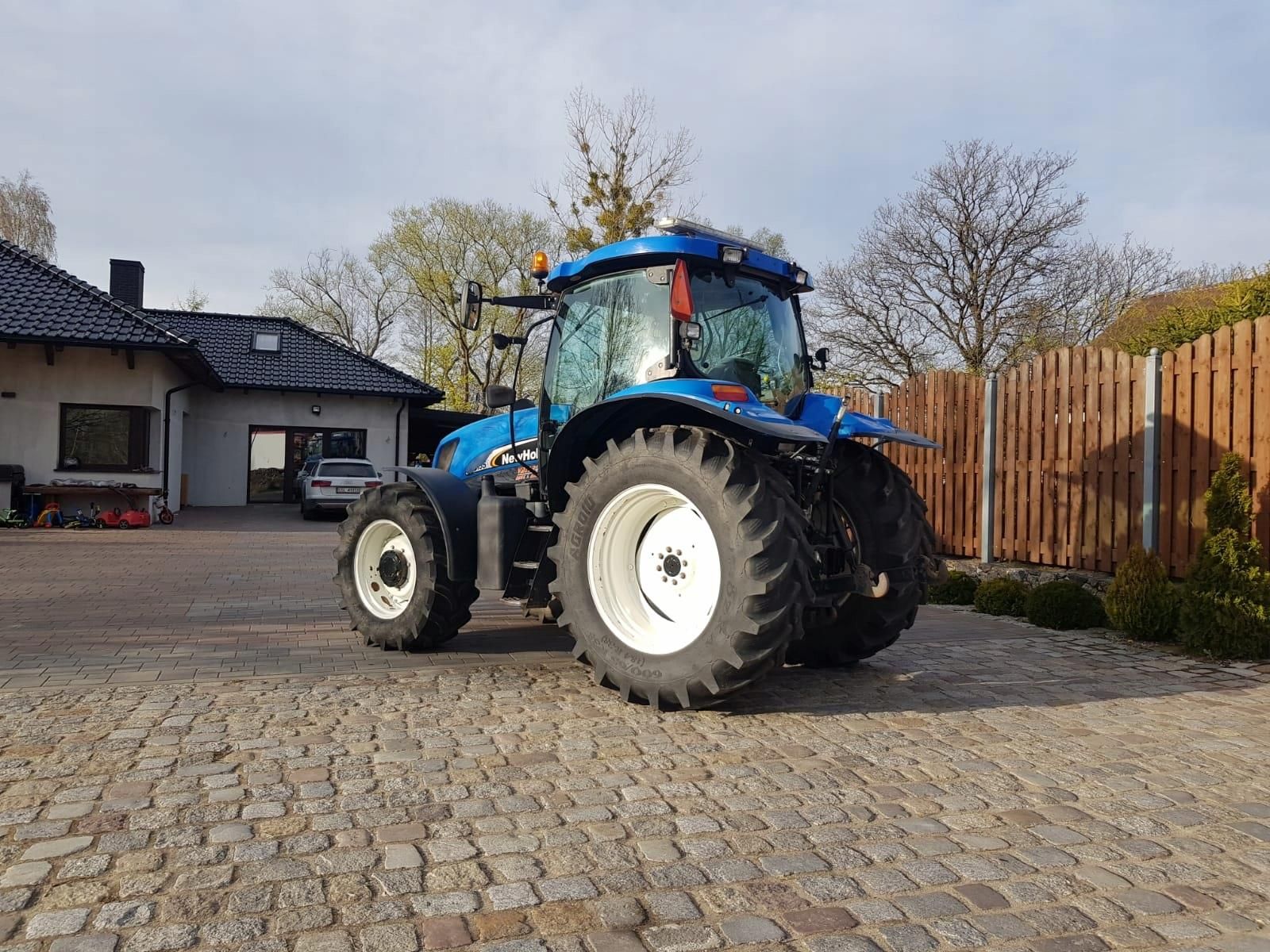 TRAKTOR NEW HOLLAND TS135A 162KM - Opinie i ceny na Ceneo.pl
