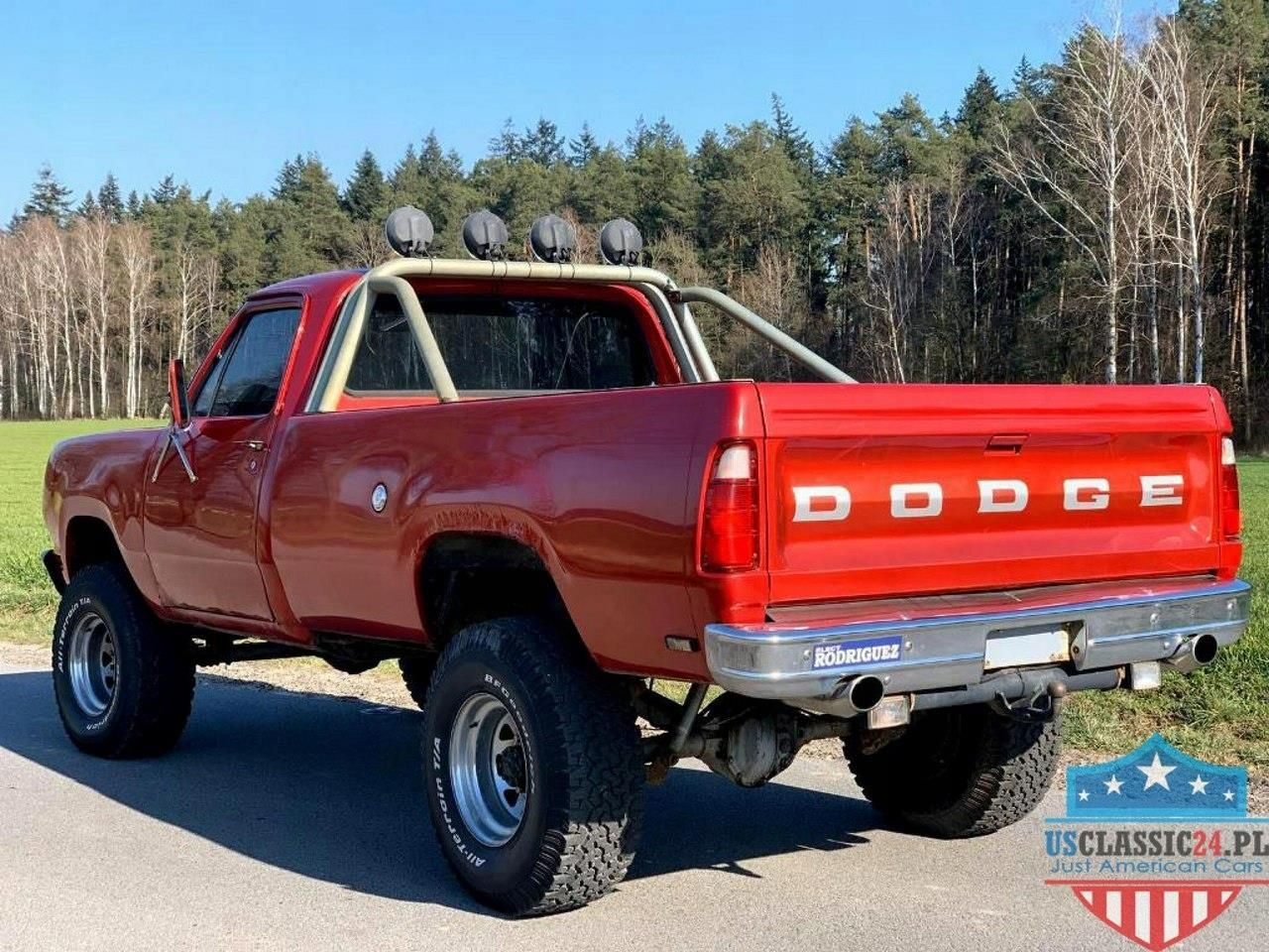 Dodge W200 4x4 V8 1976 Wysoki - Opinie i ceny na Ceneo.pl