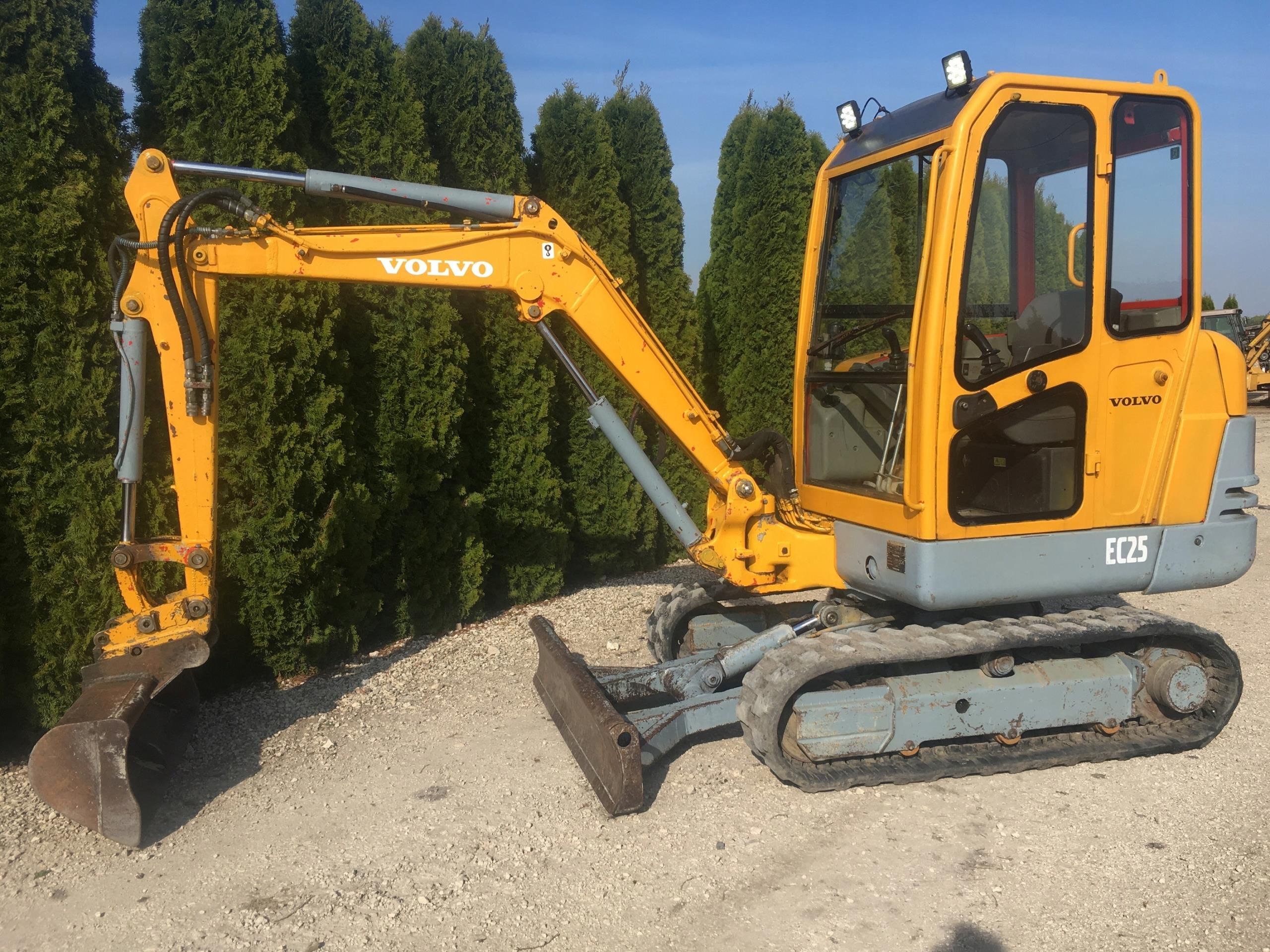 Mini koparka minikoparka Volvo EC 25, 281, 2,7t - Opinie i ceny na Ceneo.pl