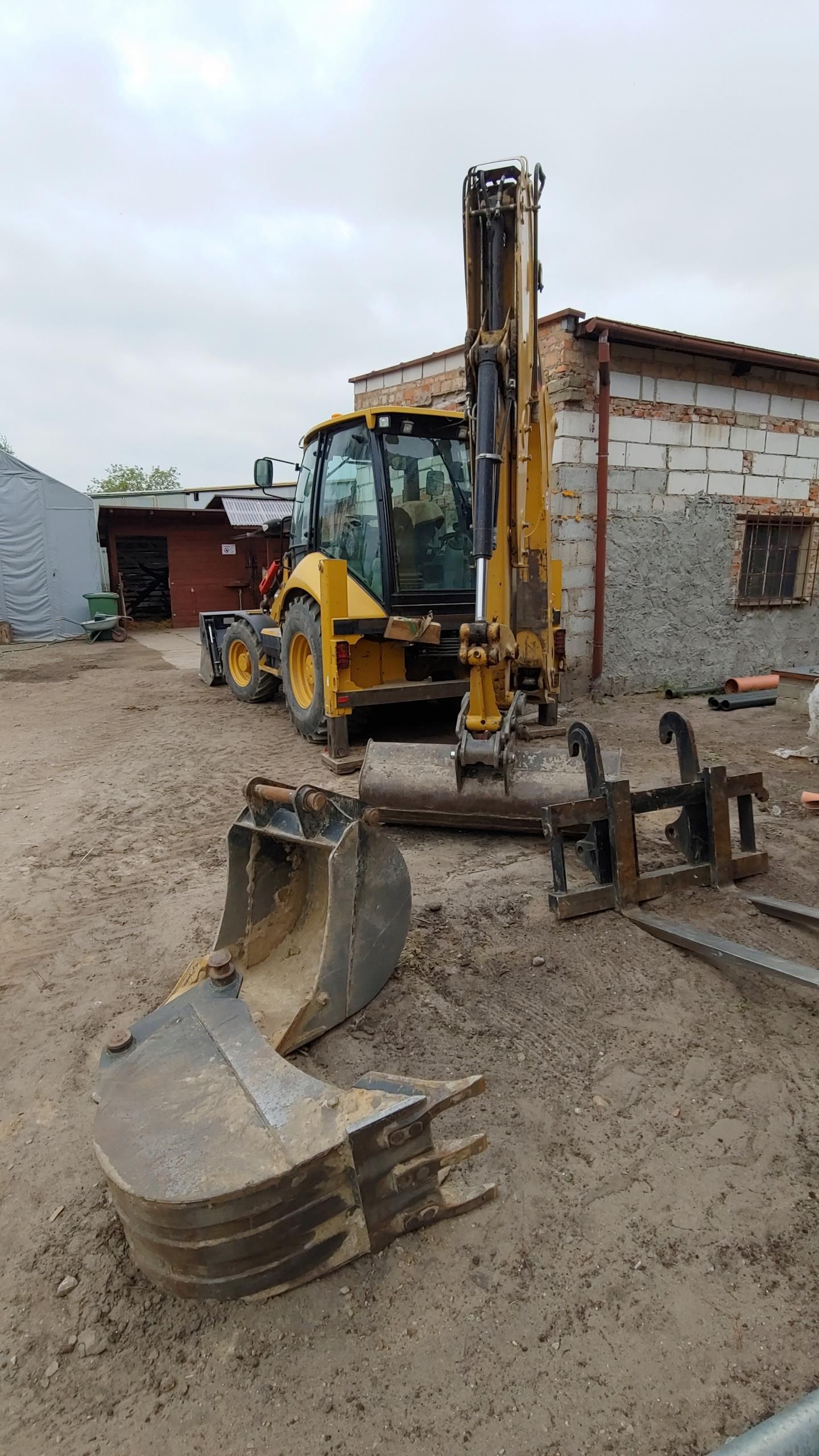 CAT 432F Jcb 2014 rok - Opinie i ceny na Ceneo.pl