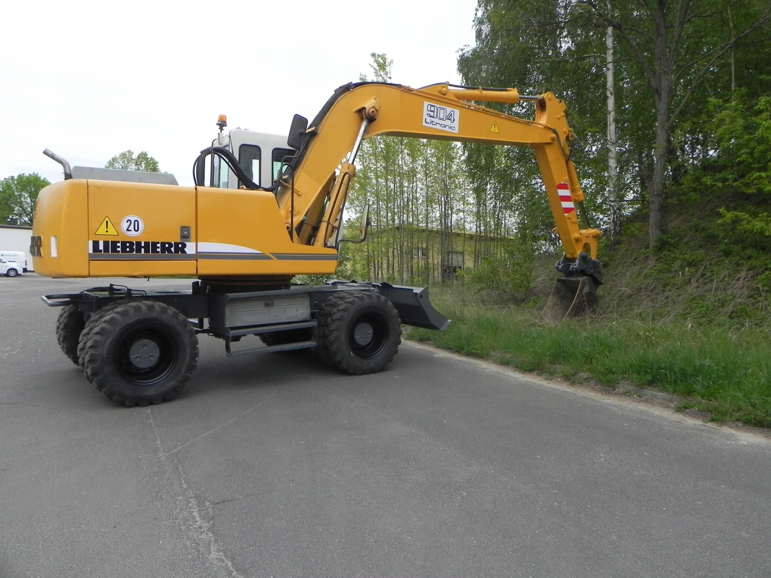 LIEBHERR 904 LITRONIC - KOPARKA KOŁOWA - Opinie i ceny na Ceneo.pl
