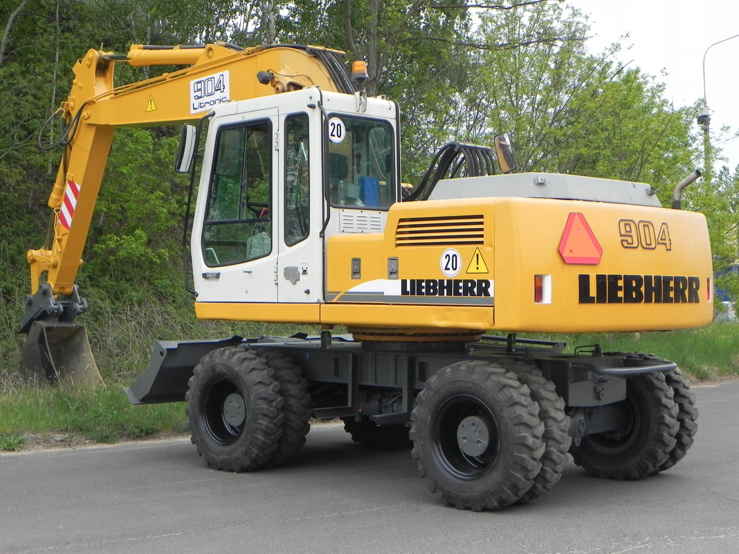 LIEBHERR 904 LITRONIC - KOPARKA KOŁOWA - Opinie i ceny na Ceneo.pl