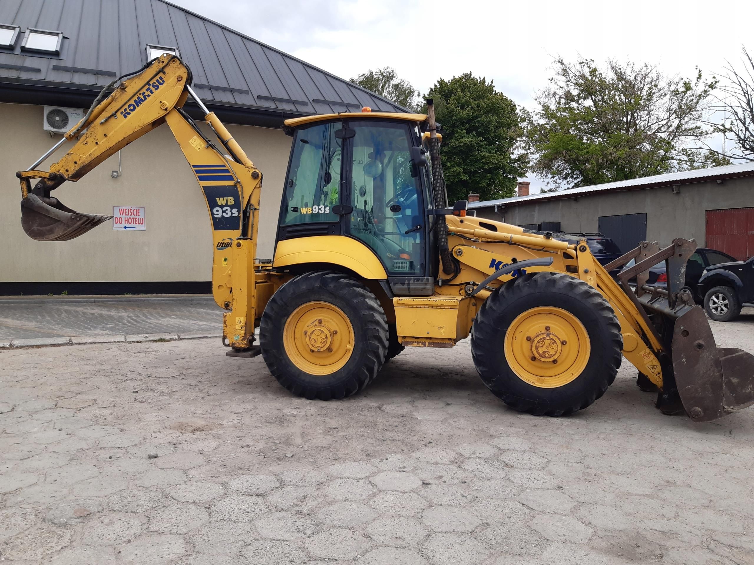 KOMATSU WB 93S - Opinie i ceny na Ceneo.pl