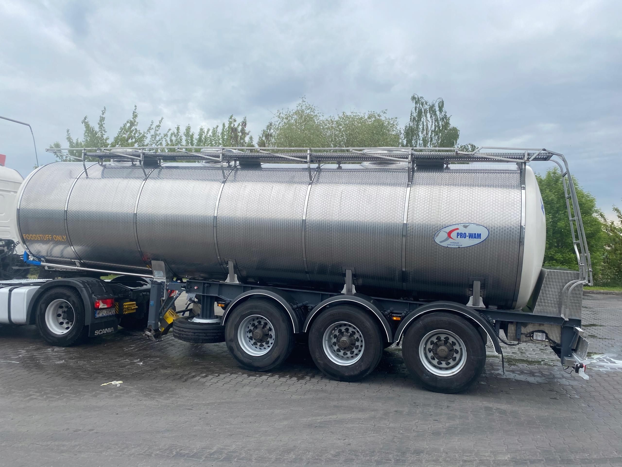 Cysterna spożywcza mleko 25.5l - Opinie i ceny na Ceneo.pl