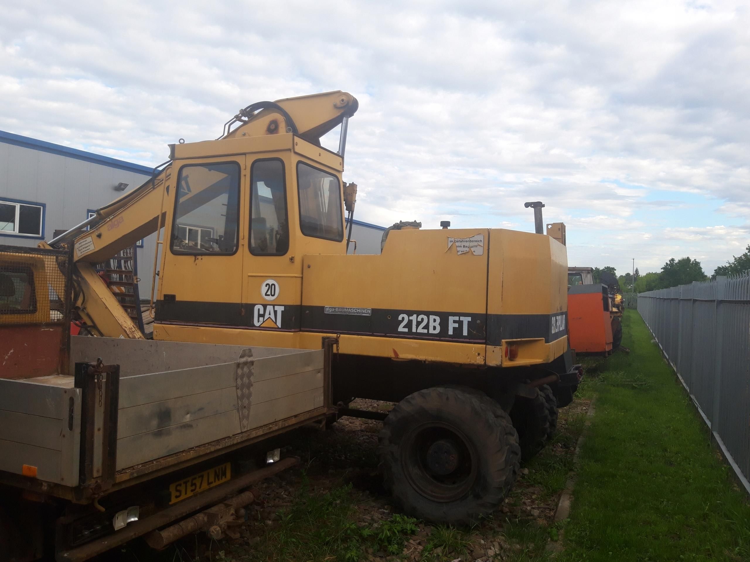 Koparka kołowa CAT CATERPILLAR 212 BFT 15 T oryg! - Opinie i ceny na ...