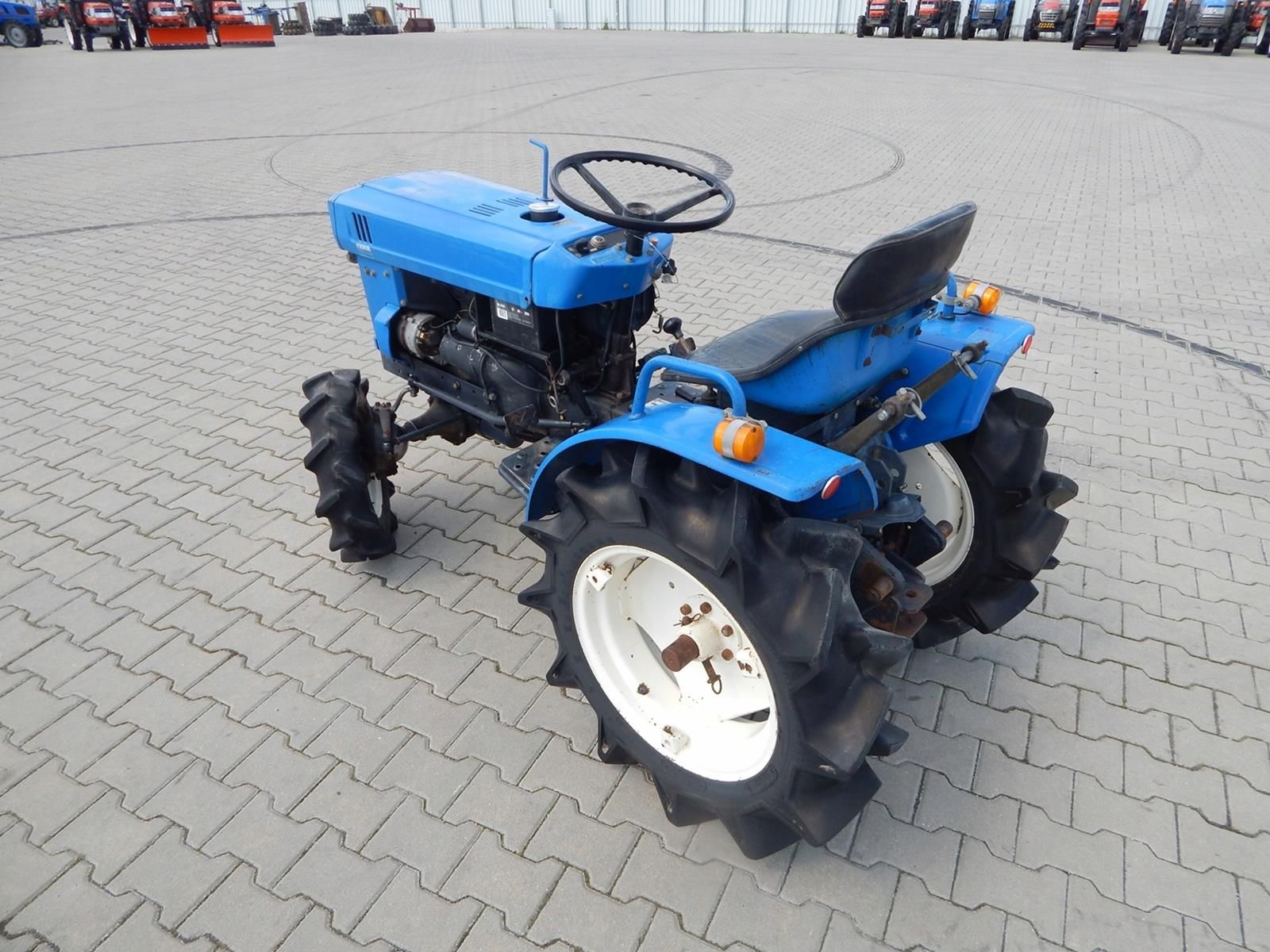 TRAKTOREK ISEKI TX1500 15KM 4x4 TRAKTOR OGRODNICZY - Opinie i ceny na ...