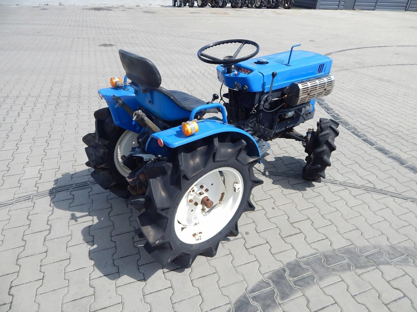 TRAKTOREK ISEKI TX1500 15KM 4x4 TRAKTOR OGRODNICZY - Opinie i ceny na ...
