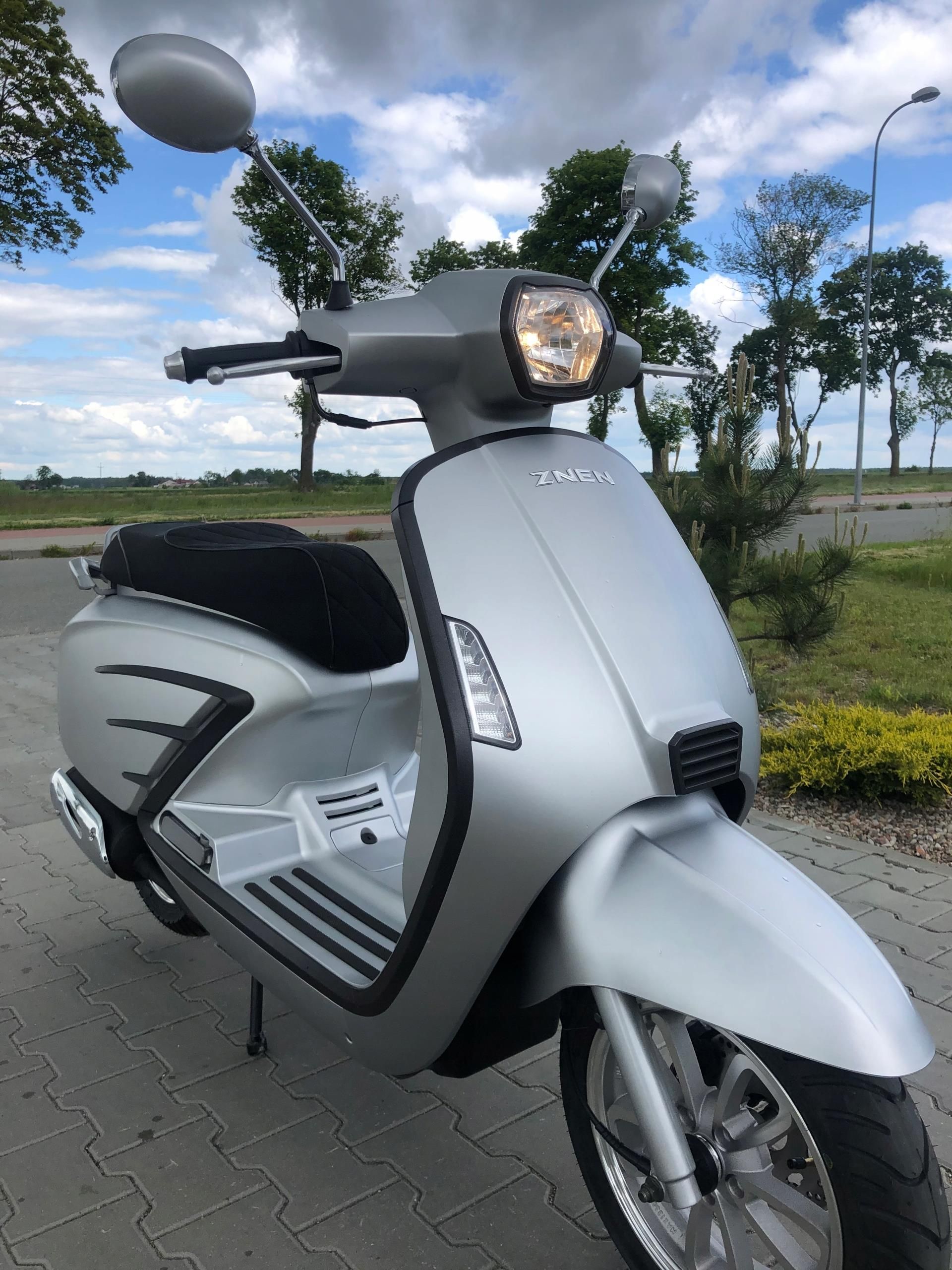 SKUTER RETRO SREBRNY MOTOR 50 NOWY MOTOCYKL + KASK - Opinie i ceny na ...