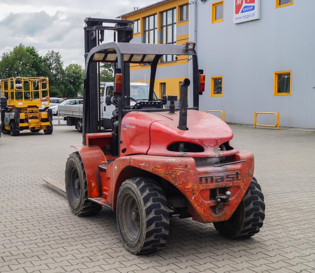 Wózek widłowy terenowy Mast Explorer H25D 2WD - Opinie i ceny na Ceneo.pl