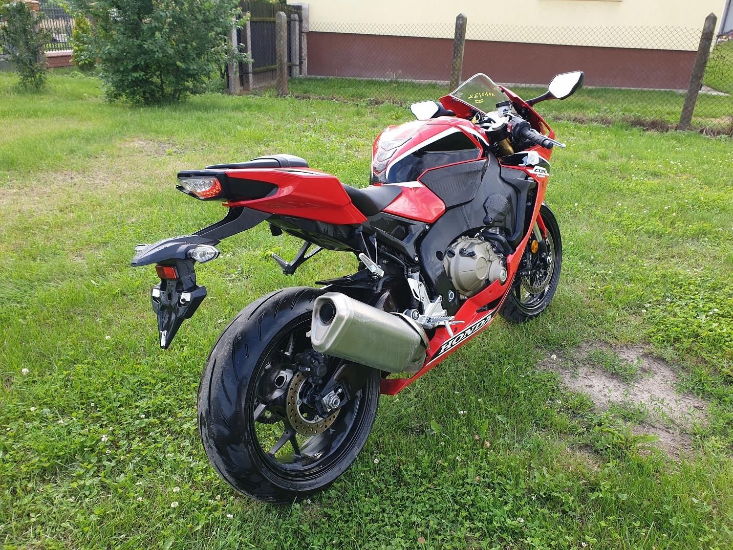 HONDA CBR 1000 rr Fireblade SC77 - Opinie i ceny na Ceneo.pl