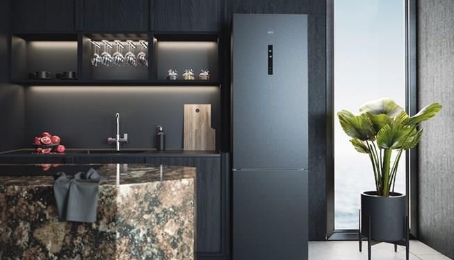 Lodówka AEG SCE818E6TS z zamrażalnikiem dolnym Biała - Ceneo.pl