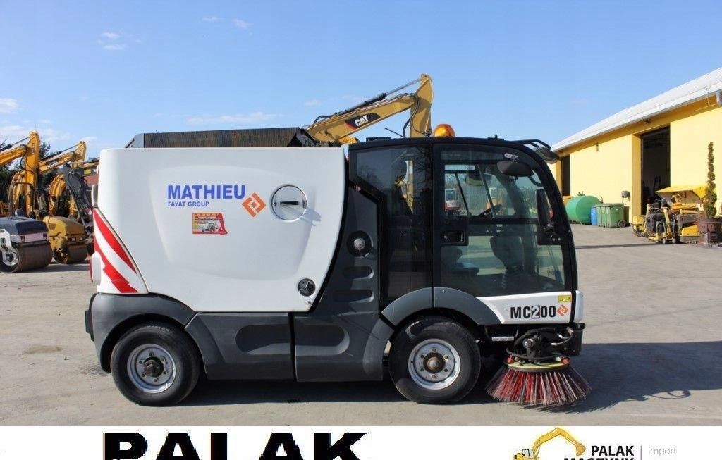 Zamiatarka SCARAB AZURA MATHIEU MC 200 , 2013rok / - Opinie i ceny na ...