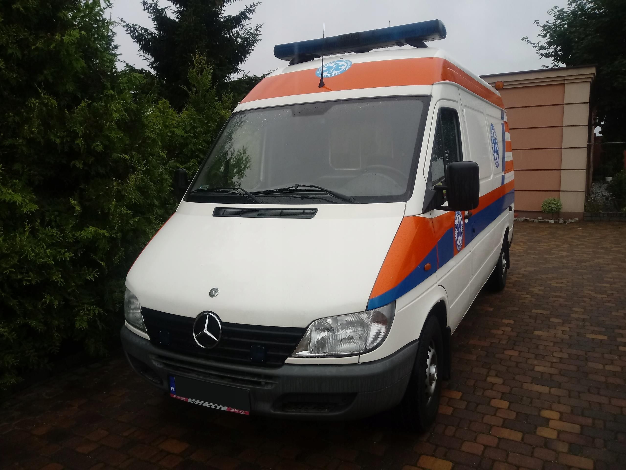 Ambulans Karetka Mercedes Sprinter Kamper Camper - Opinie i ceny na ...