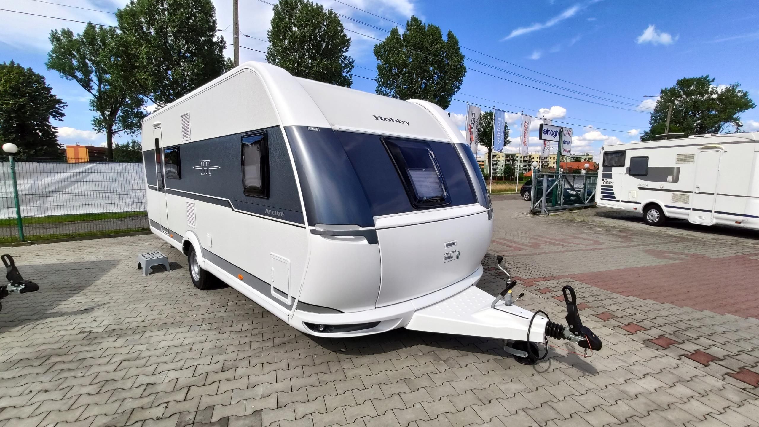 Przyczepa kempingowa HOBBY DE LUXE 560 KMFe - Opinie i ceny na Ceneo.pl