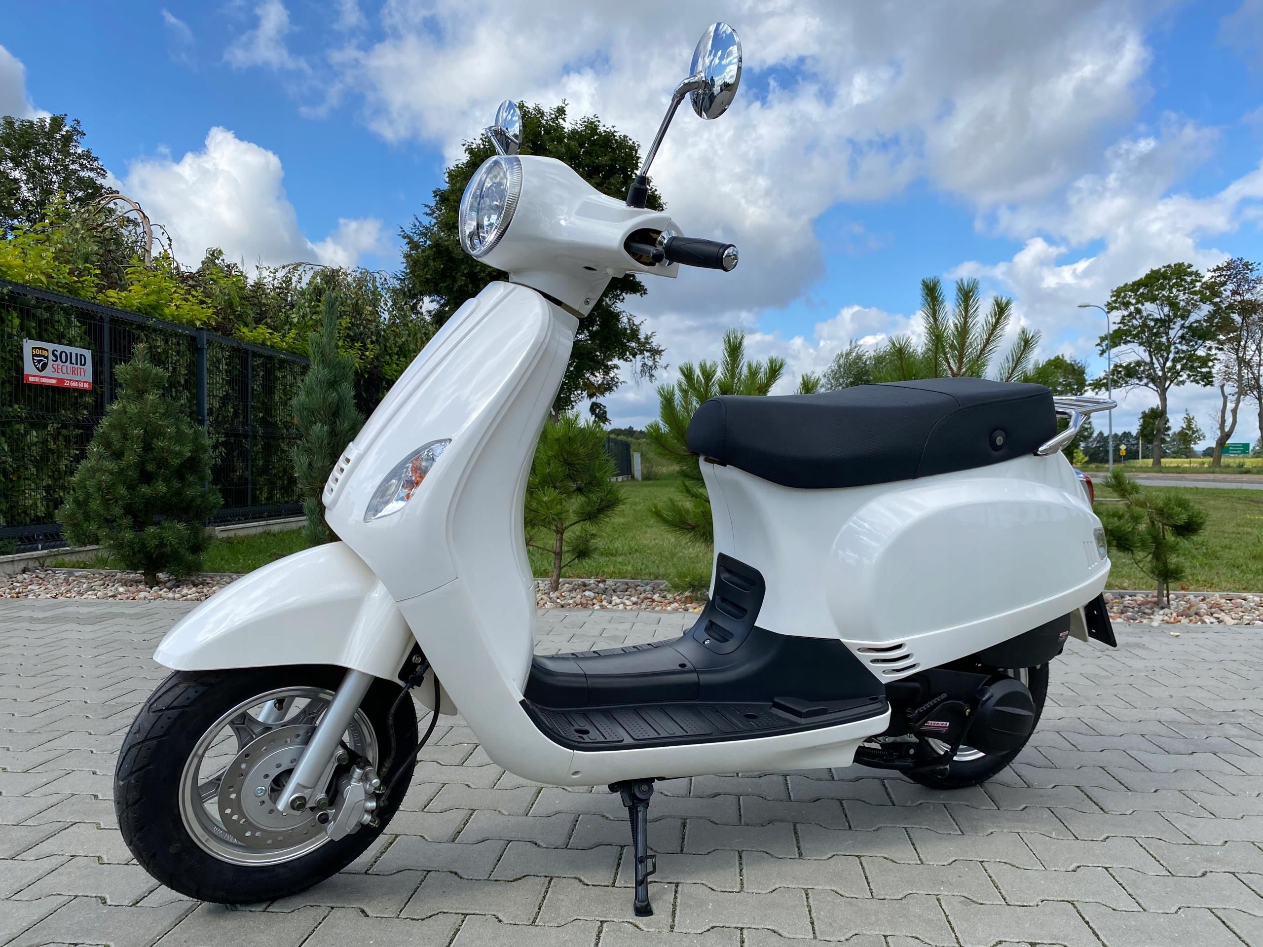 SKUTER RETRO BIAŁY MOTOR 125 NOWY MOTOCYKL - Opinie i ceny na Ceneo.pl