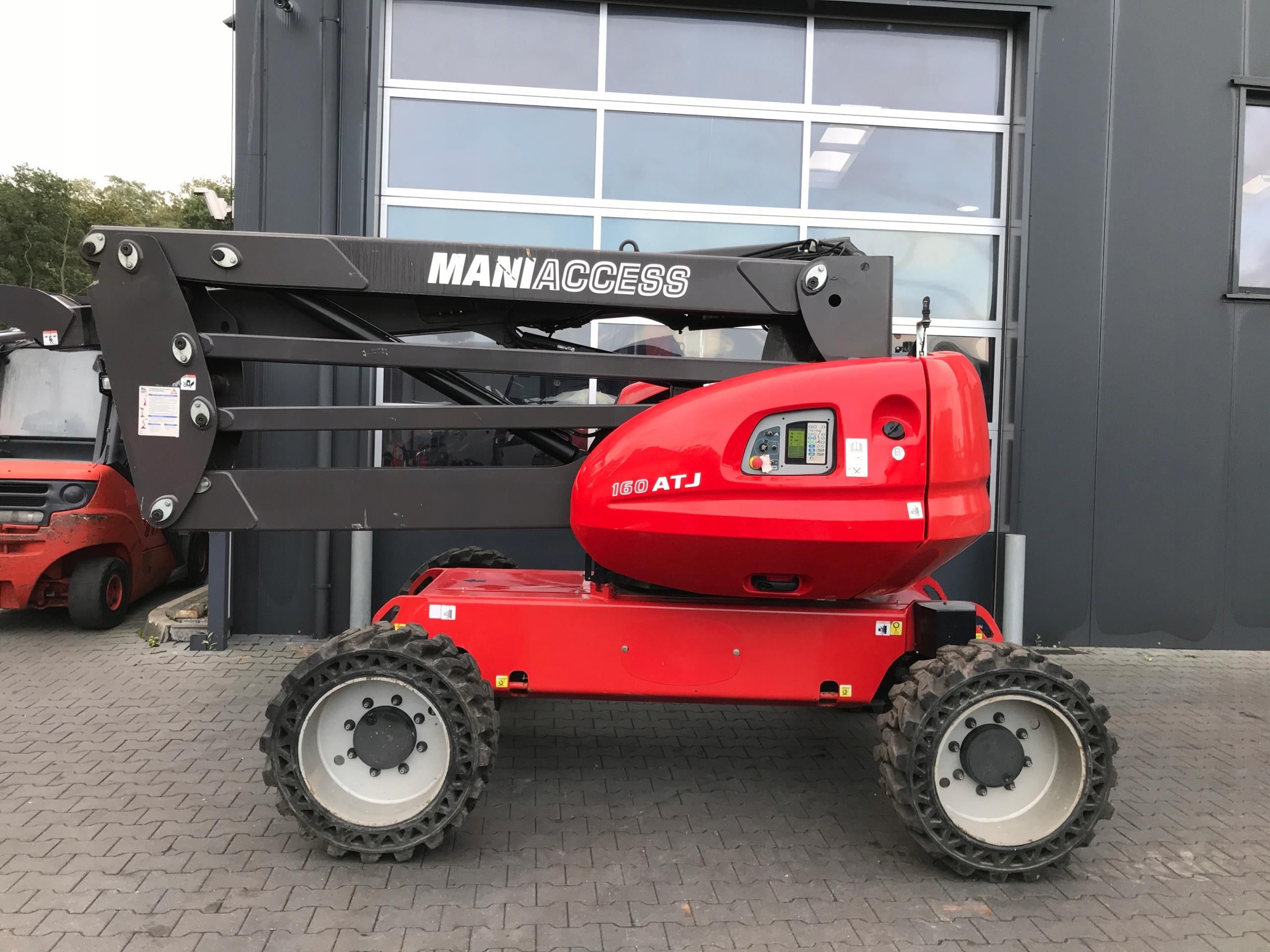 PODNOŚNIK KOSZOWY MANITOU 160ATJ 16M 2015R 4X4 - Opinie i ceny na Ceneo.pl