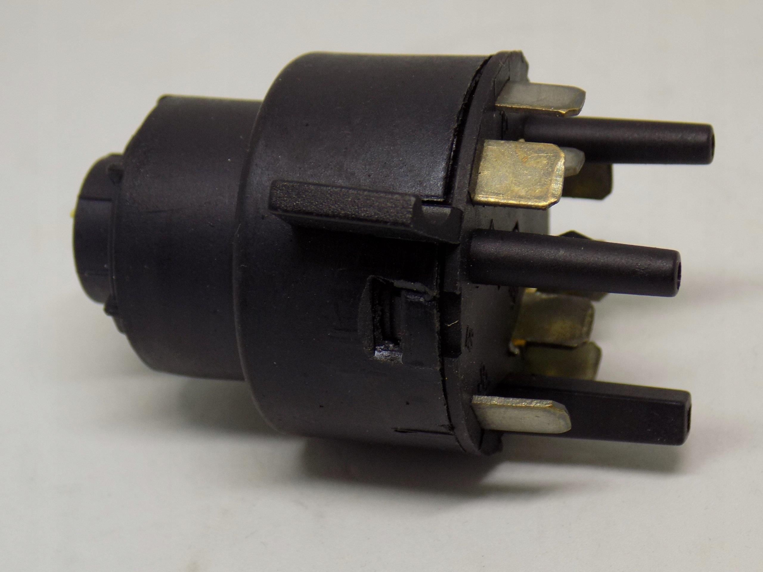 AUDI 100 C3 C4 5000 200 80 B3 B4 KOSTKA STACYJKI 4A0905849B - Opinie i ...