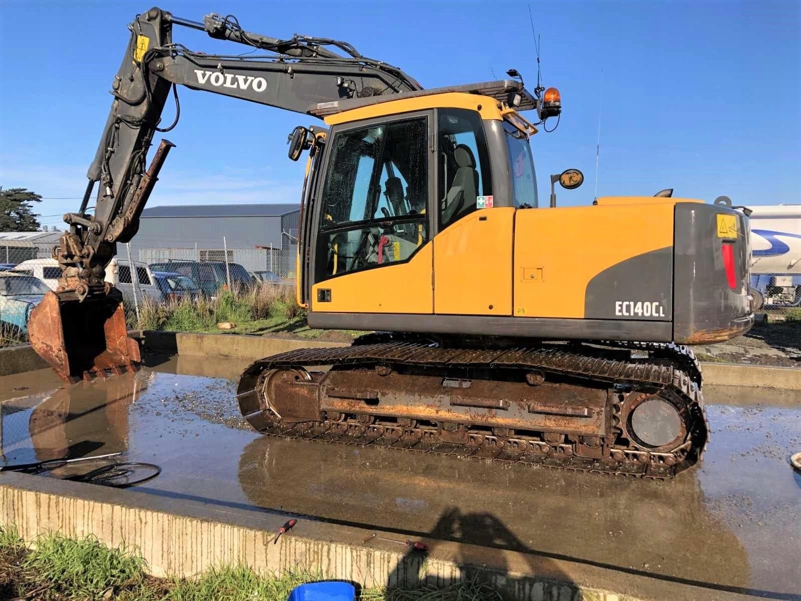 Koparka gąsienicowa VOLVO EC 140 CL, 2009r. 14t. - Opinie i ceny na ...