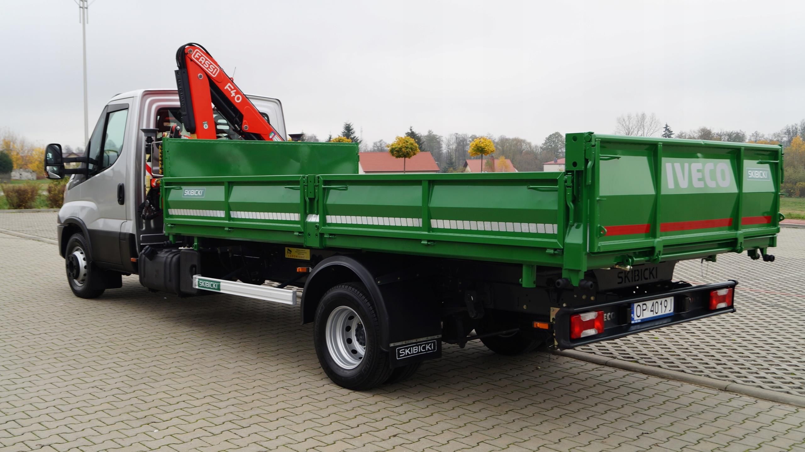 IVECO DAILY 72-170 HDS FASSI F40 WYWROTKA 19258 km - Opinie i ceny na ...