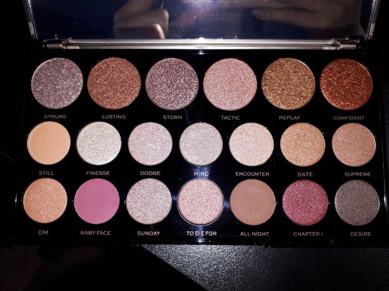 Makeup Revolution Jewel Collection Paleta Cieni Deluxe - Opinie i ceny ...