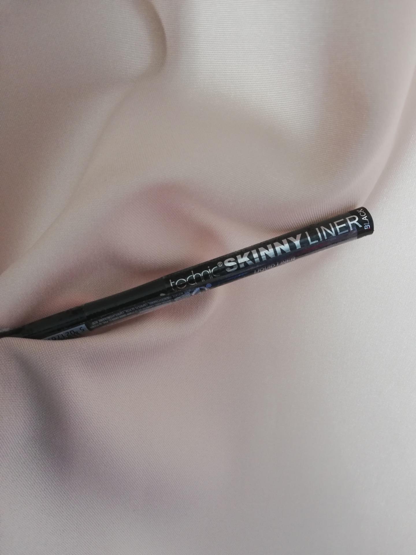 Technic Skinny Felt Tip Liquid Eyeliner Eyeliner Black 1,5g - Opinie i ...