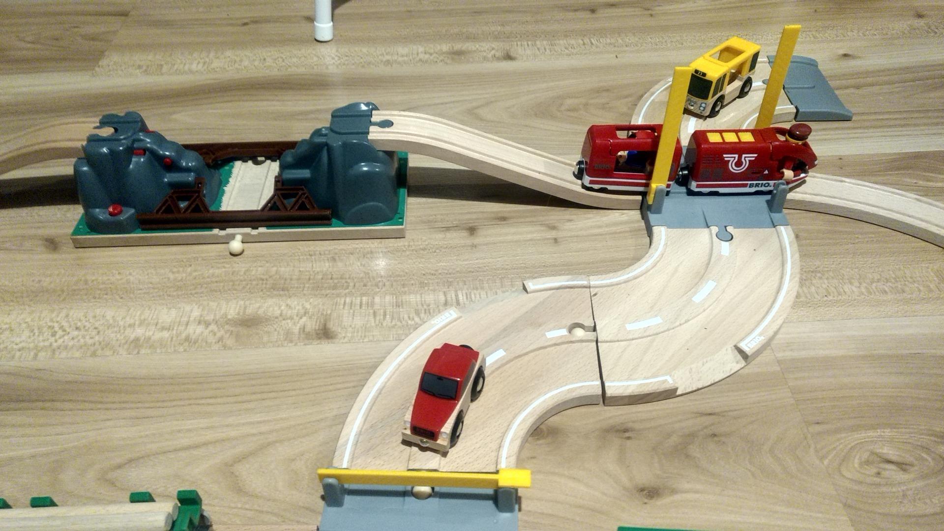 Brio Pociąg elektryczny (33746) - Ceny i opinie - Ceneo.pl