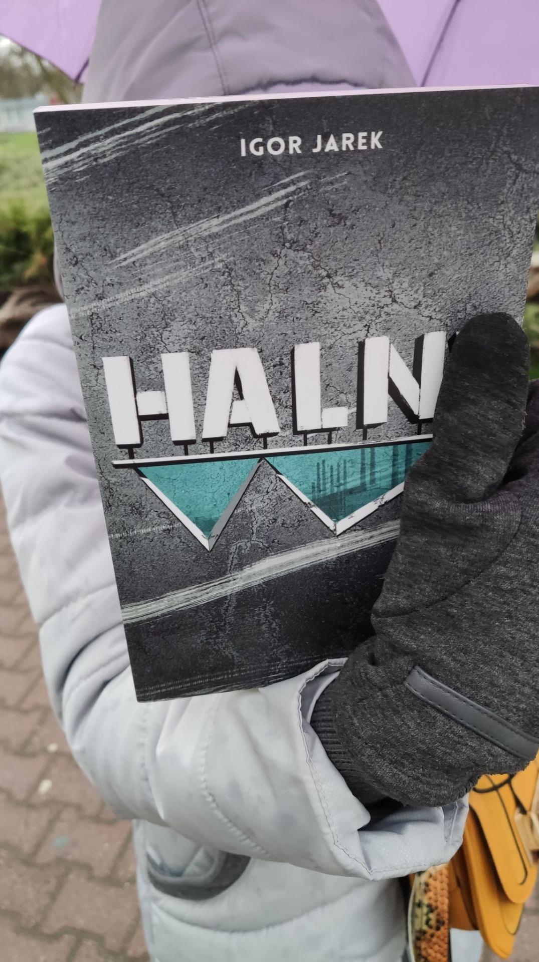 Książka Halny - Ceny i opinie - Ceneo.pl