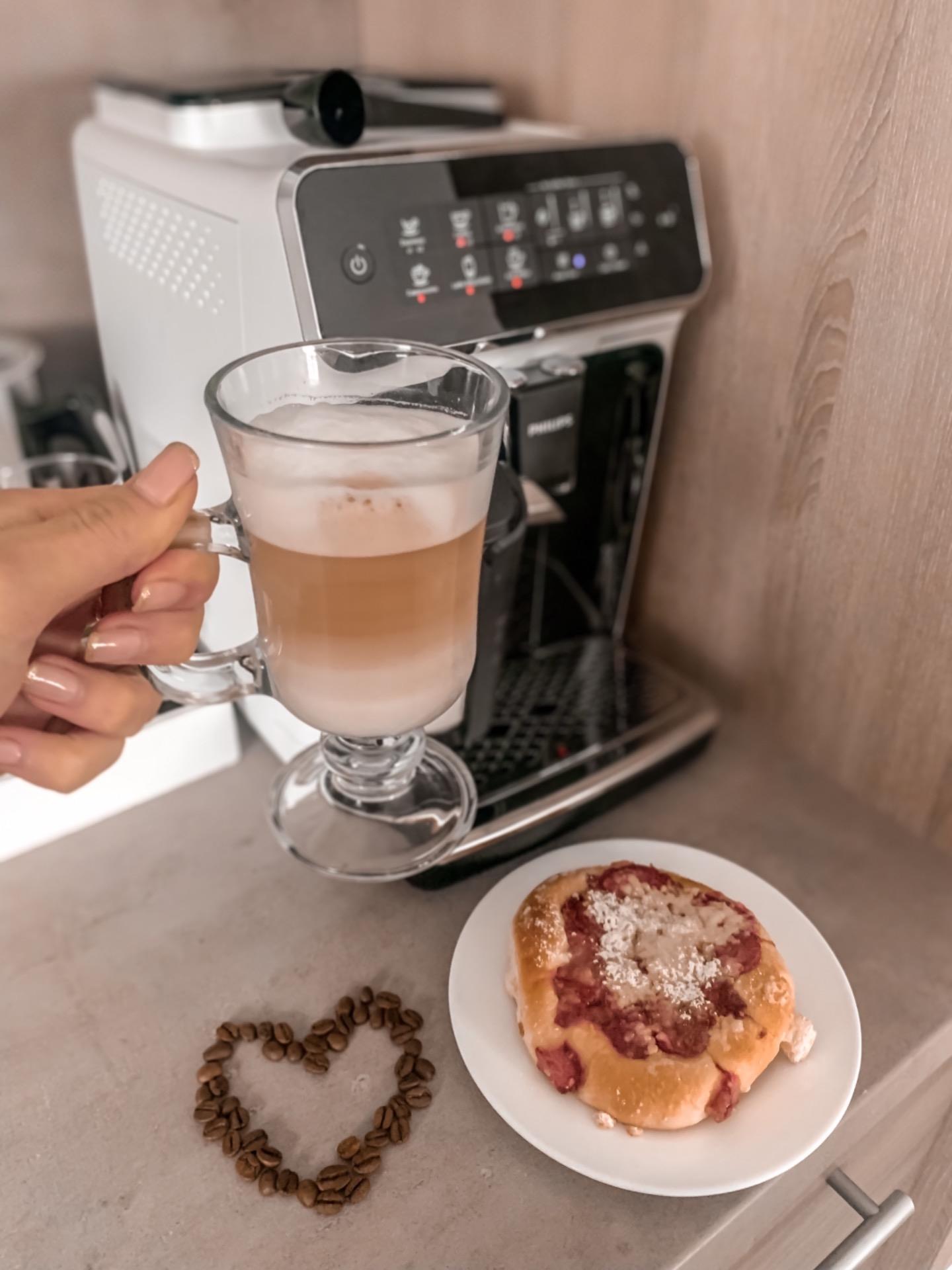 PHILIPS 3200 LatteGo Premium EP3243/50 biały - Opinie i ceny na Ceneo.pl