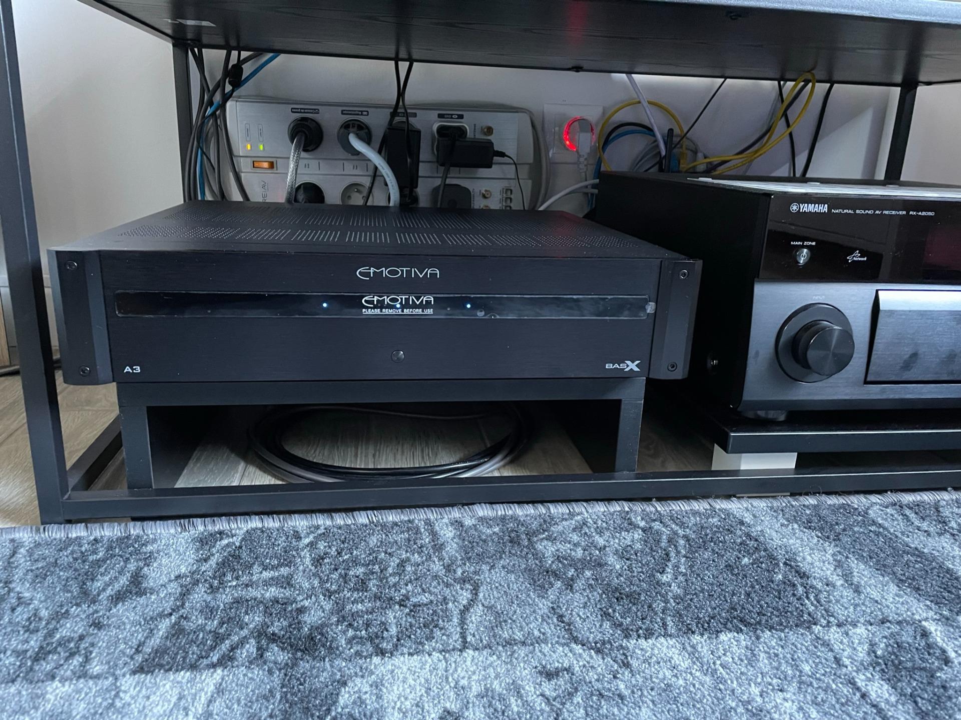 Wzmacmiacz audio Emotiva BasX A3 - Opinie i ceny na Ceneo.pl