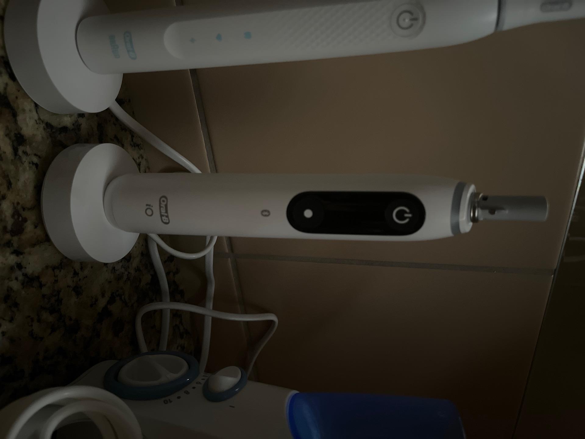 Szczoteczka elektryczna Oral-B iO Series 8 White Alabaster - Opinie i ceny na Ceneo.pl