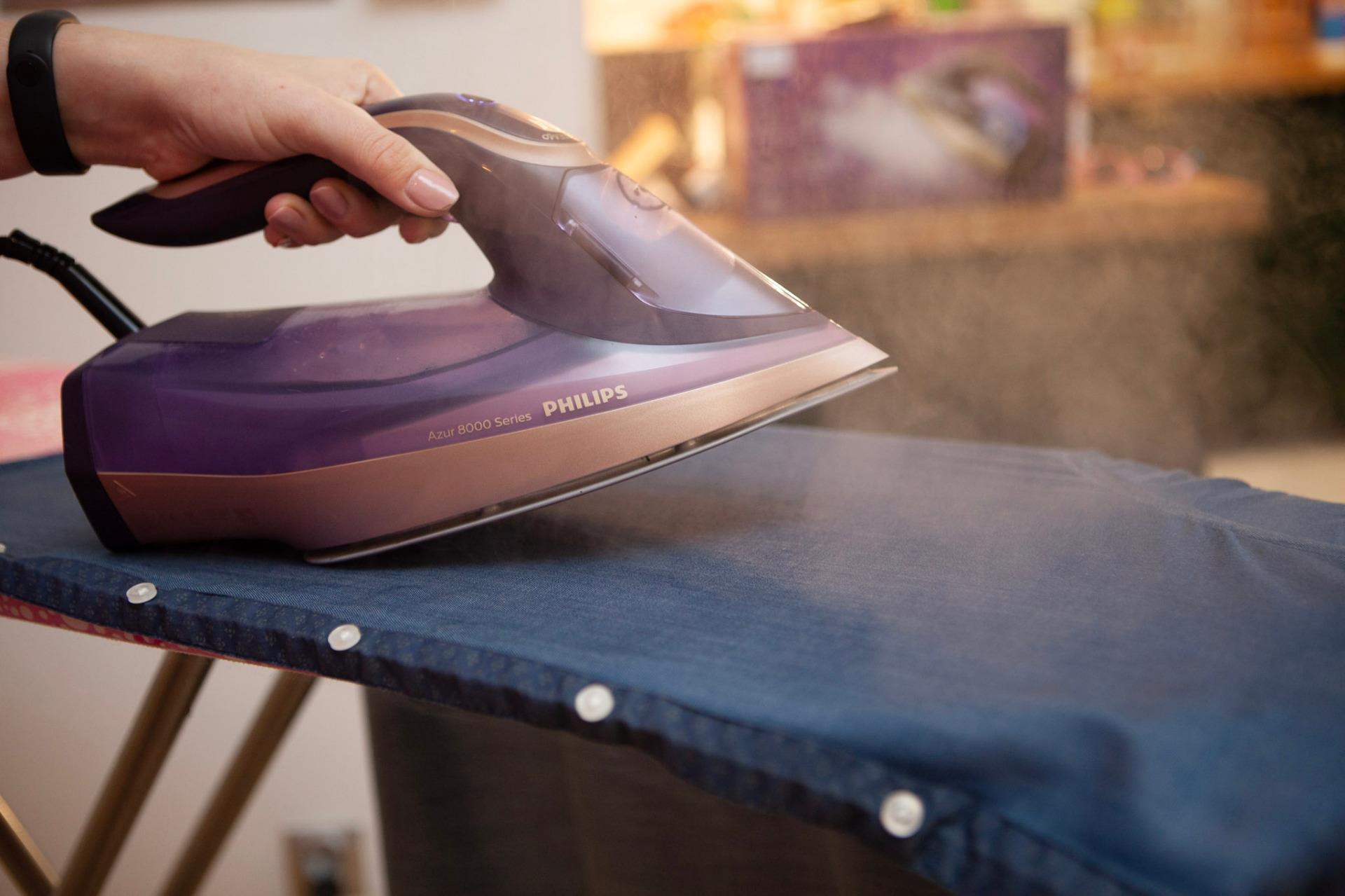 Żelazko PHILIPS Azur 8000 DST8040/30 od 541,00 zł - Ceny i opinie ...