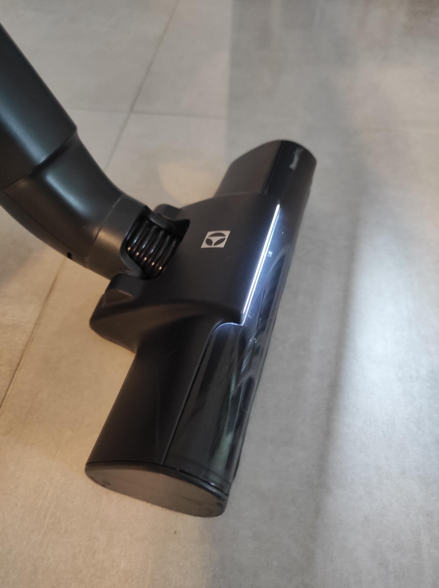 Electrolux Ultimate 700 Turbo Drive EP71U142XN - Opinie i ceny na Ceneo.pl