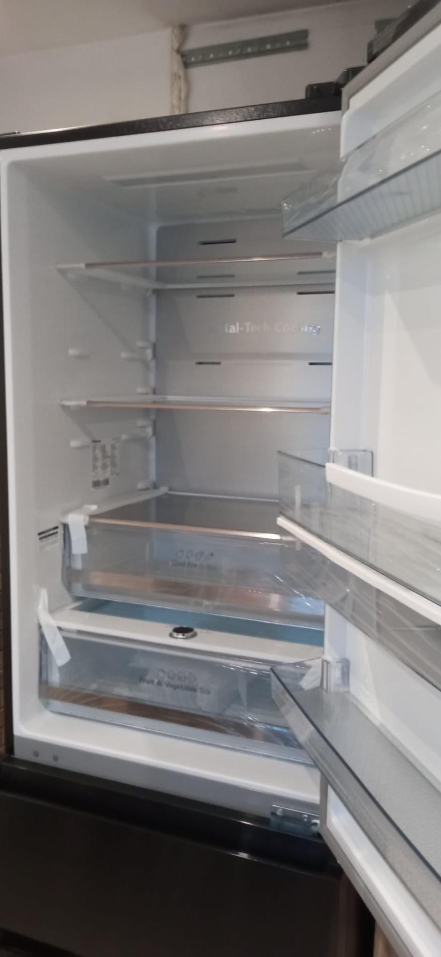 Lodówka Hisense RT641N4WFE1 jednodrzwiowe 200 cm Czarna od 4099,98 zł ...