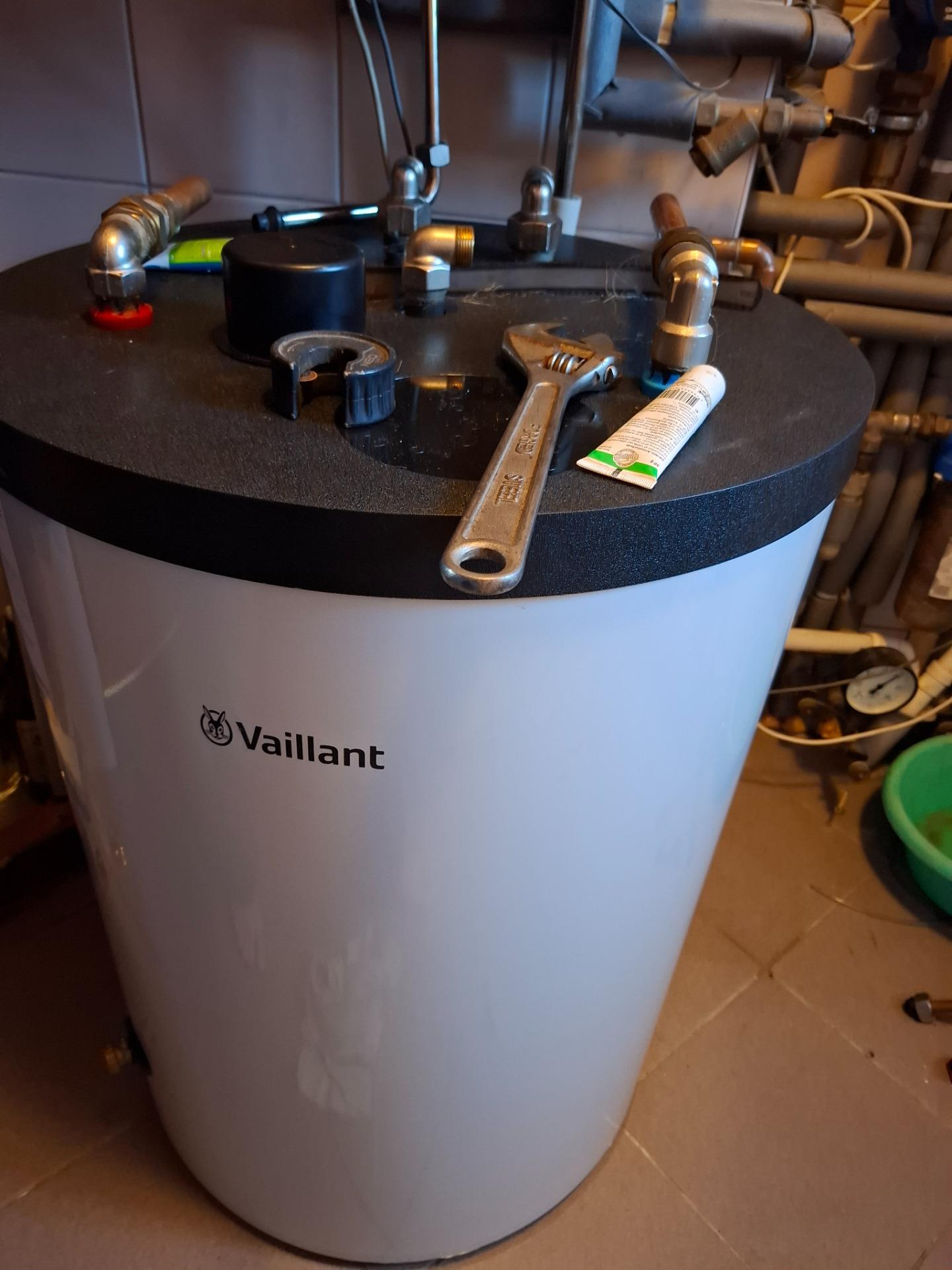 Vaillant uniSTOR VIH R 120/6 B 0010015943 - Opinie i ceny na Ceneo.pl